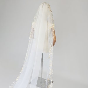 Gold Flake Wedding Veil - Golden Metallic Sparkle Veil - Soft Tulle ...