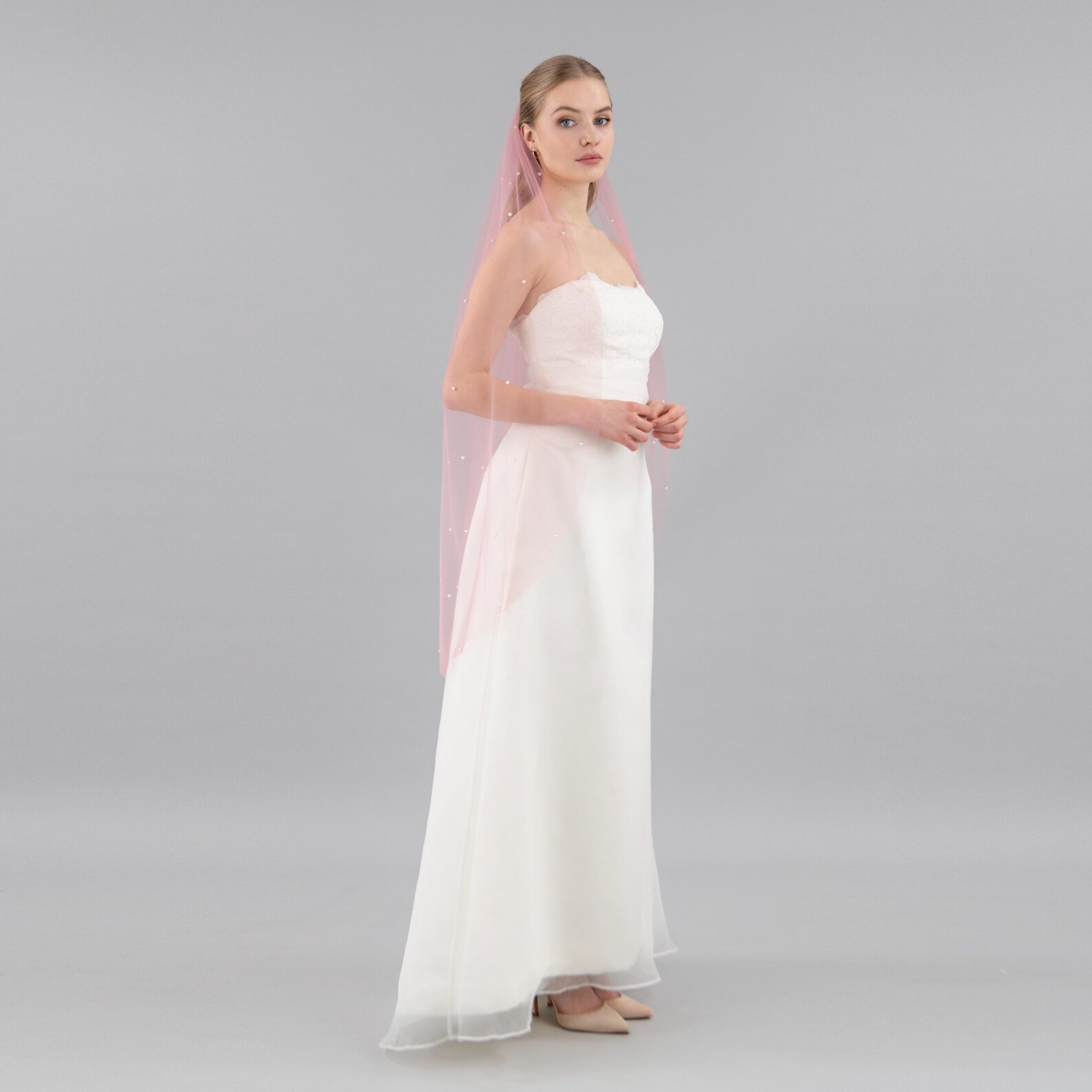 Dusty Rose Wedding Veil: Pink Tulle With Scattered Pearls - Etsy