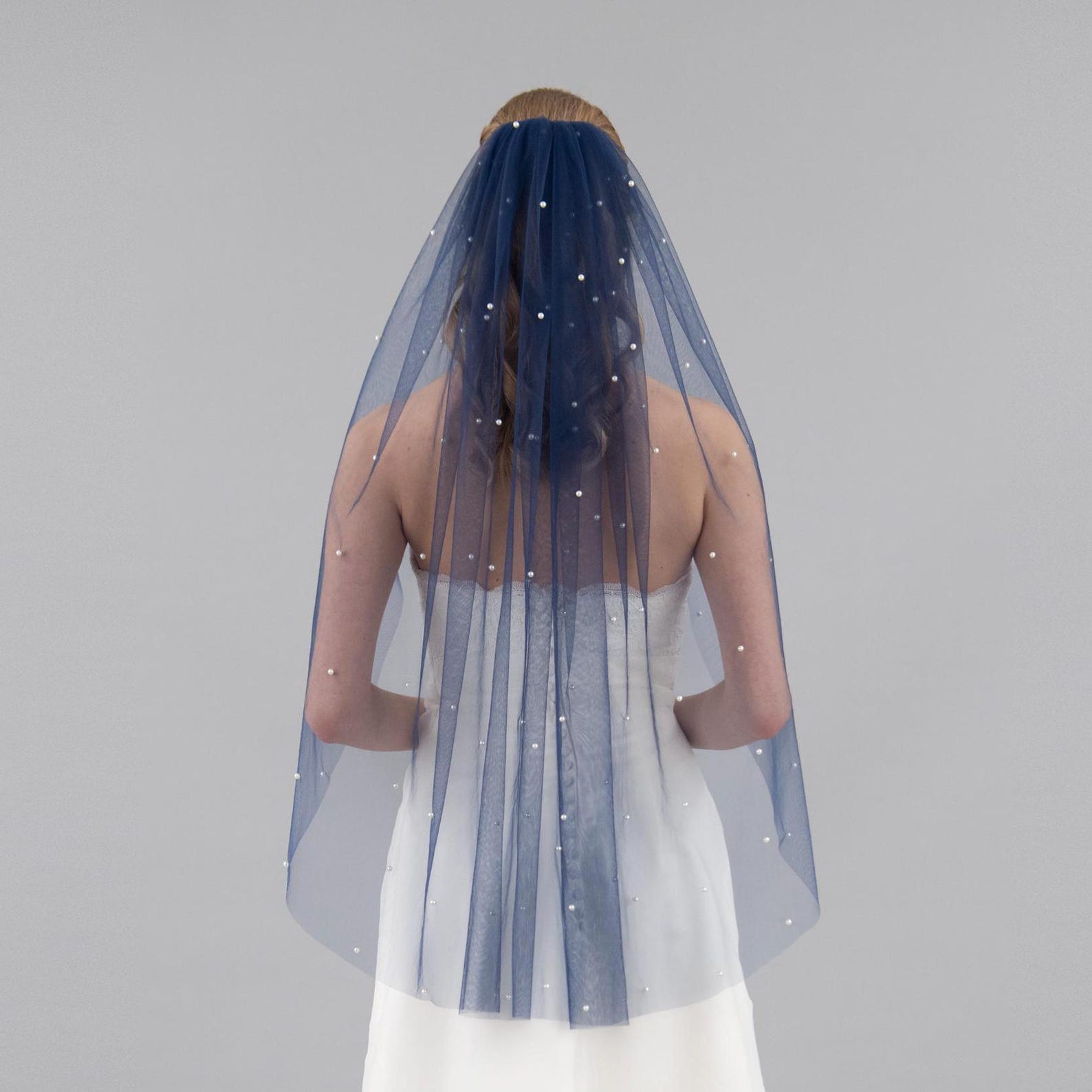 Navy Blue Wedding Veil: Scattered White Pearls, Gold Comb - Etsy