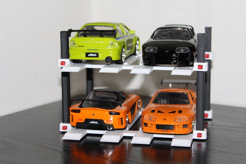 Diecast Car Lift Display 1/32 Scale - Etsy