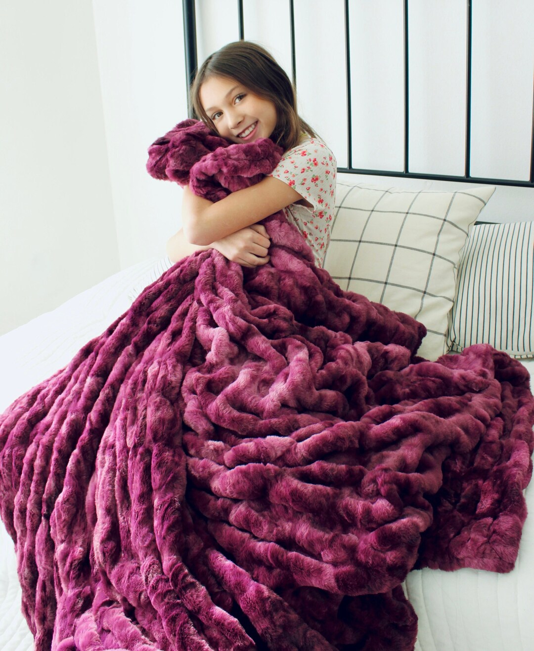 Lux Designer Minky Blanket: Plush Faux Fur, Adult Size (60x72 Inches ...