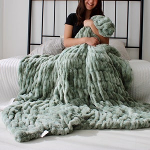 Plush Green Minky Blanket, Thick Soft Green Minky Blanket, Soft Minky ...