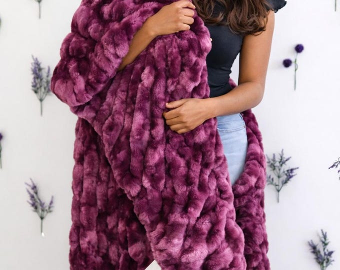 Luxury Throw Blanket Plush Minky Blanket | Enzo Luxe Cuddle Seal ...
