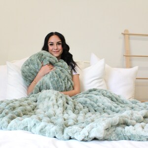 Plush Green Minky Blanket, Thick Soft Green Minky Blanket, Green ...