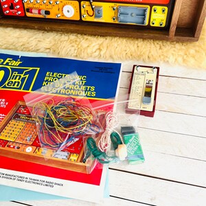 Vintage Electronic Project Kit / 1976 Science Fair 150 in One / Radio ...
