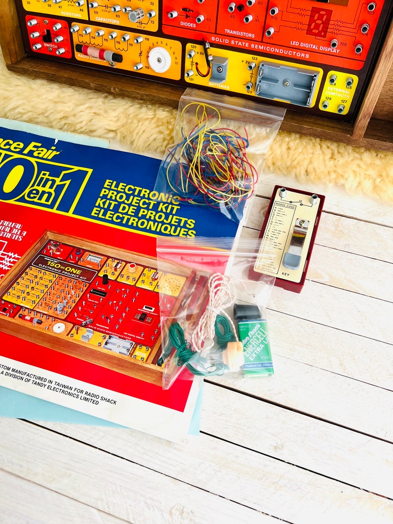 Vintage Electronic Project Kit / 1976 Science Fair 150 in One / Radio ...