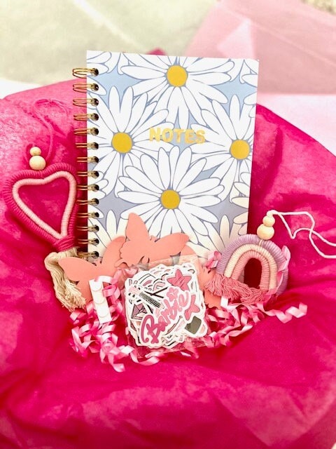 Preppy Gift Box for Teen Girls, Valentine Gift for Teen, Birthday Gift ...