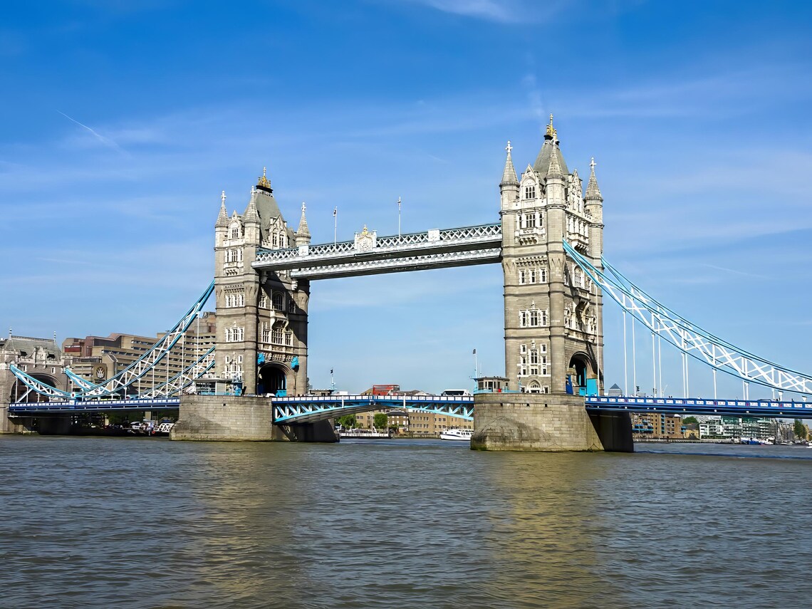 Tower Bridge & River Thames Photo: London Landmark Art (digital ...
