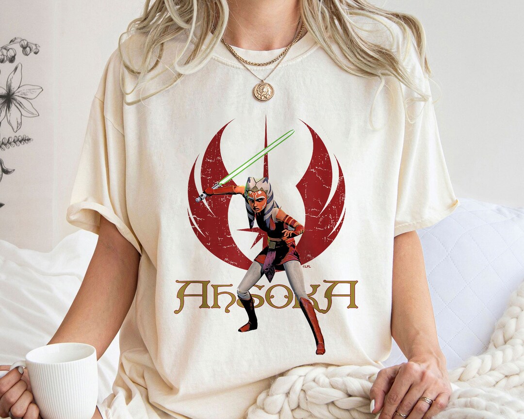 Ahsoka Tano With Lightsaber and Jedi Order Symbol Star Wars - Etsy