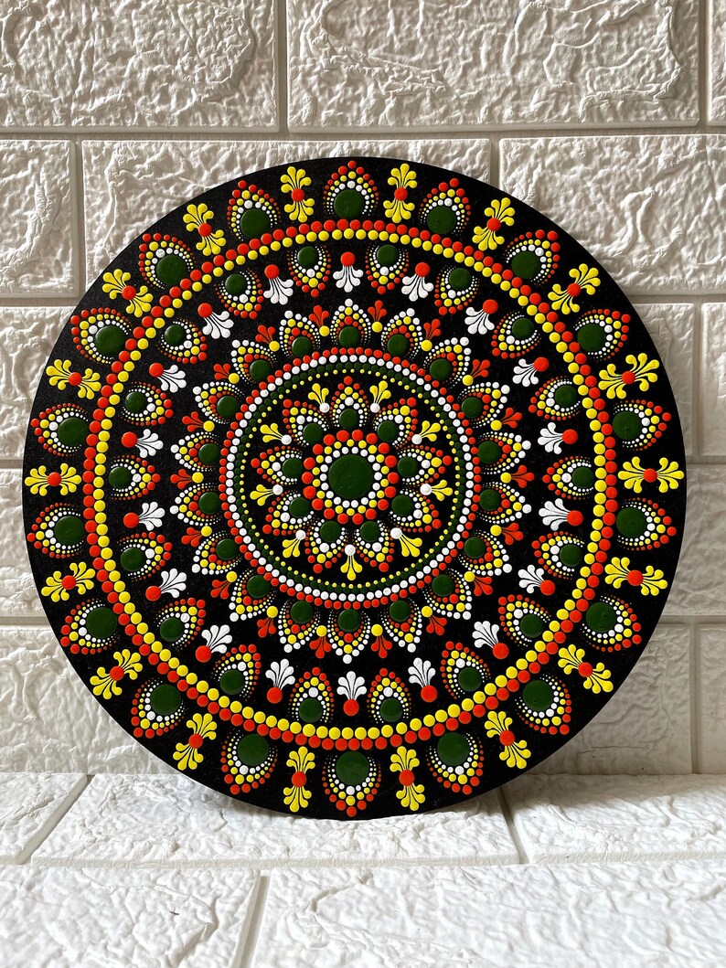 Dot Mandala Art on MDF Board - Dot Mandala - Dot Art - Handmade Mandala ...