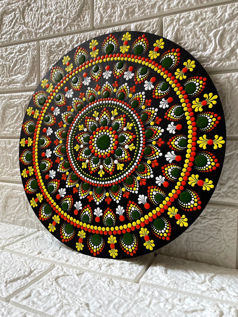 Dot Mandala Art on MDF Board - Dot Mandala - Dot Art - Handmade Mandala ...