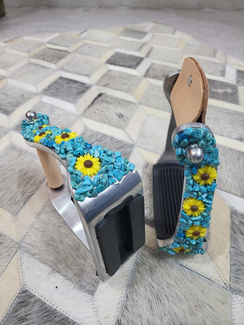 Western Saddle Aluminium Barrel Racing Stirrups W/ Turquoise Crushed ...