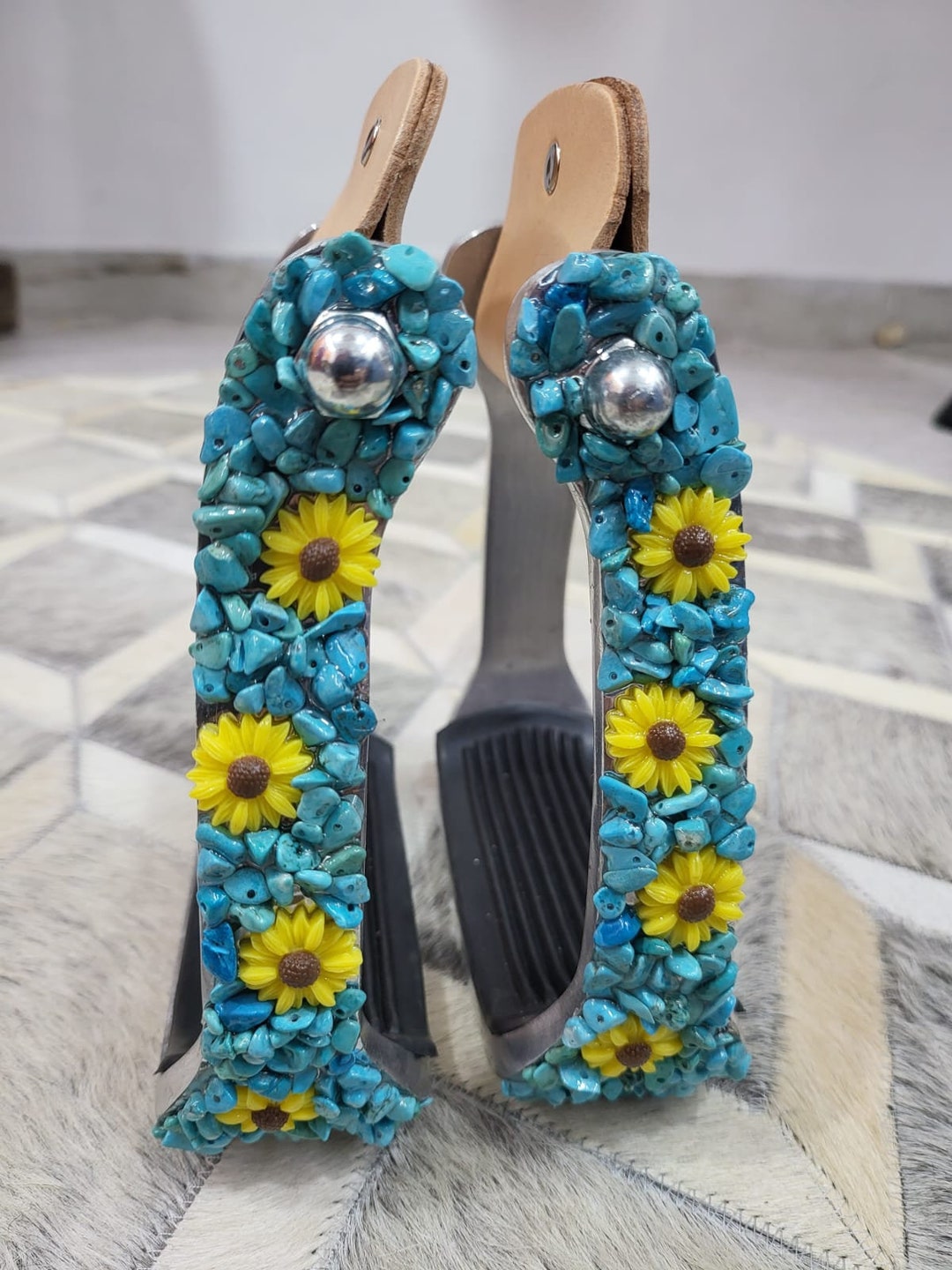 Western Saddle Aluminium Barrel Racing Stirrups W/ Turquoise Crushed ...