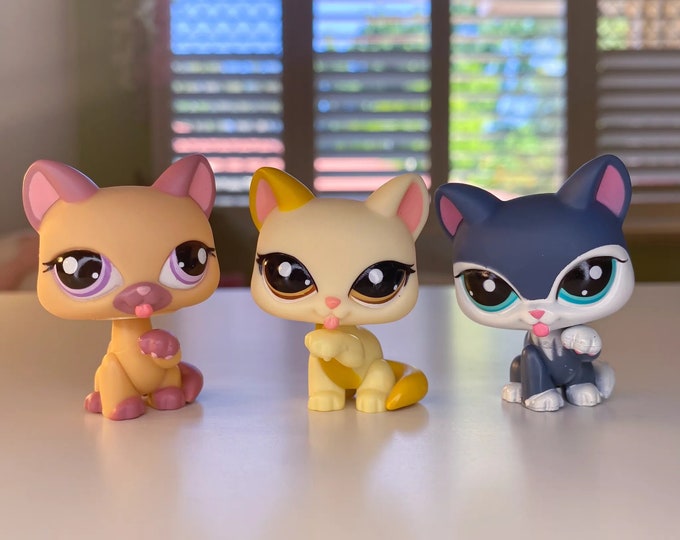 Pick-a-pet Littlest Pet Shop Authentic LPS Paw up Cats - Etsy
