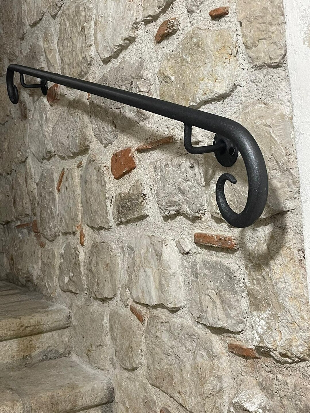 Positano 25mm Iron Handrail With Anthracite Finish | Wrought Iron ...