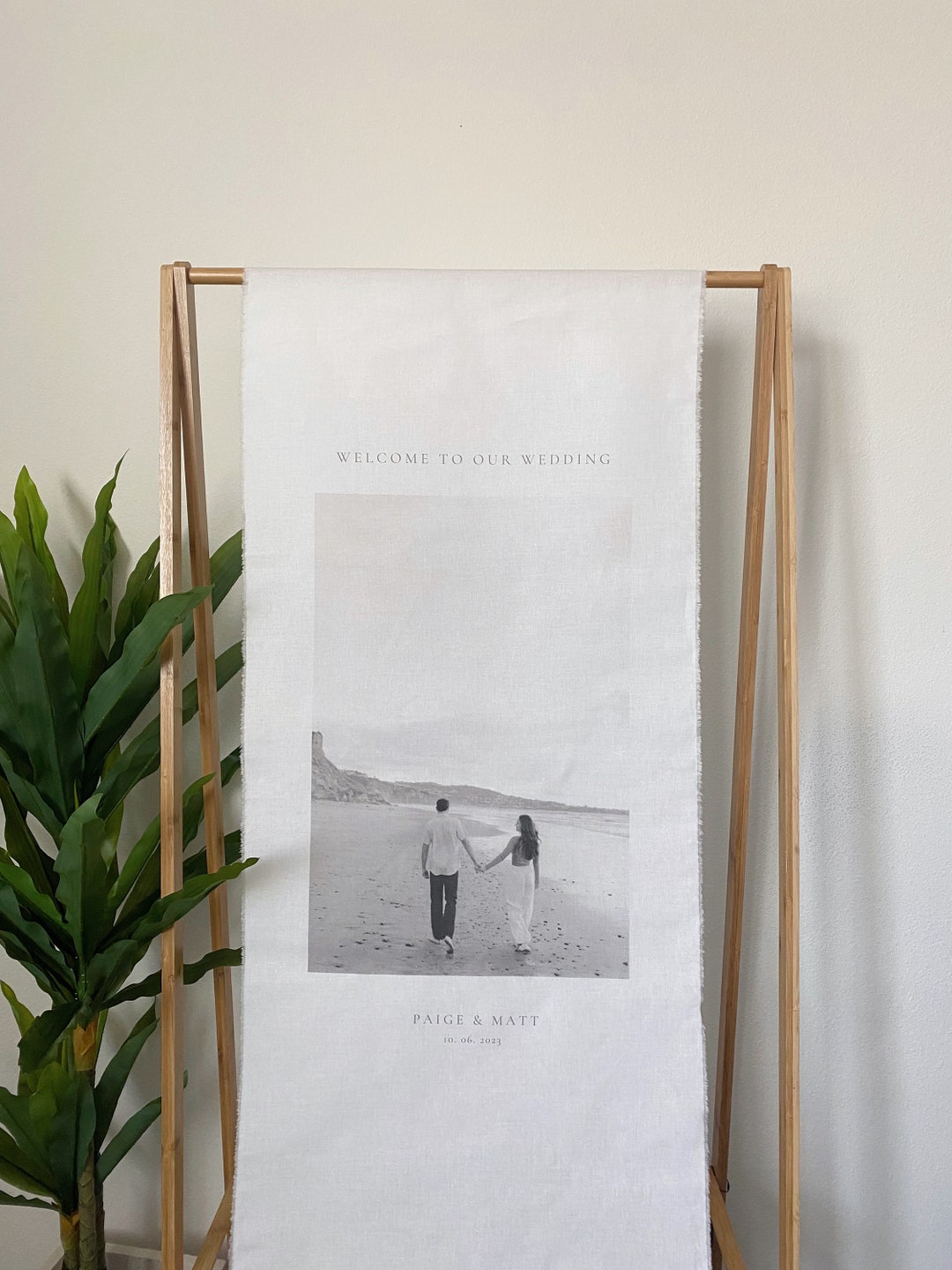 Custom Linen Wedding Welcome Sign: Photo Display, Raw Edges - Etsy