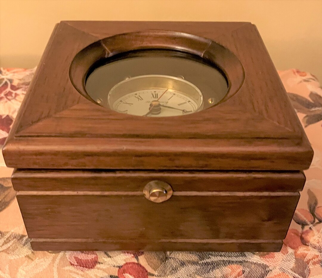 Strausbourg Manor Quartz Pop-up Clock - Etsy