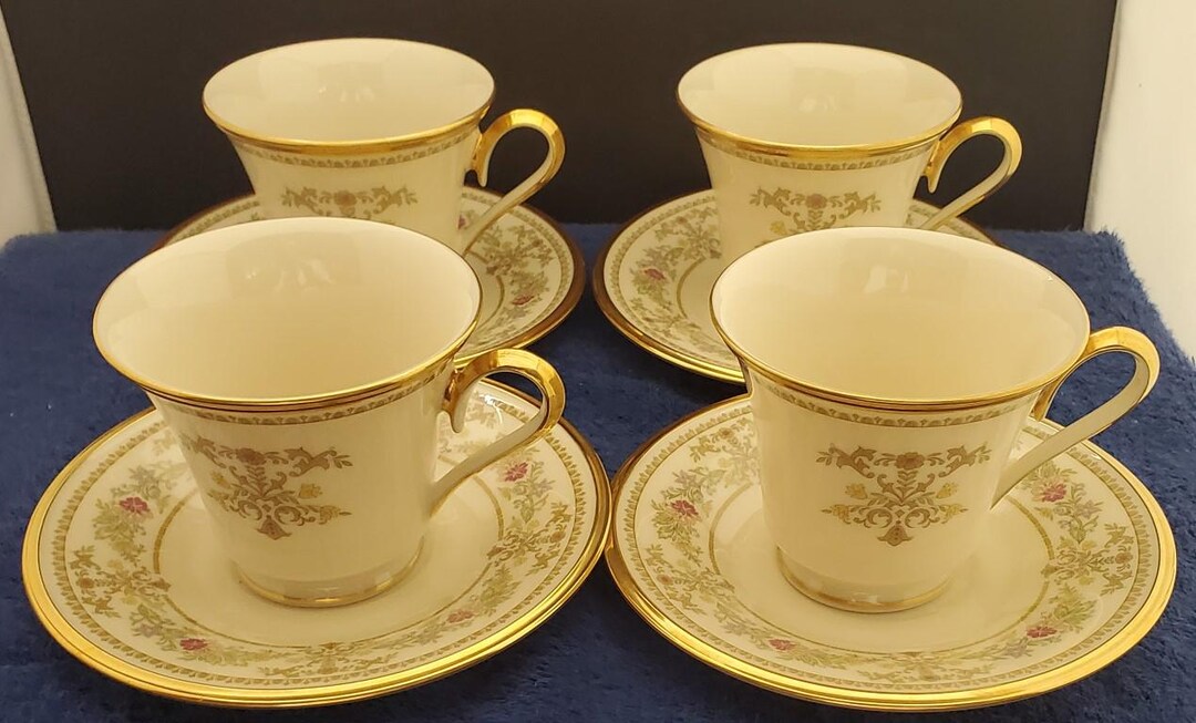 Set of 4 Lenox Holiday Cup & Saucer Sets - Etsy