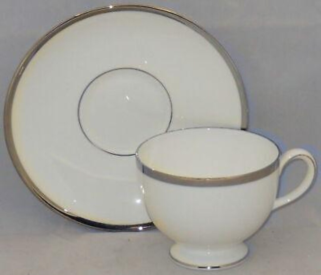 Set of 3 Wedgwood Carlyn Leigh Shape Footed Cup & Saucer Sets - Etsy