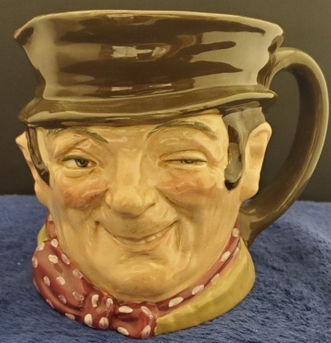 Royal Doulton Toby Jugs Sam Welier large - Etsy