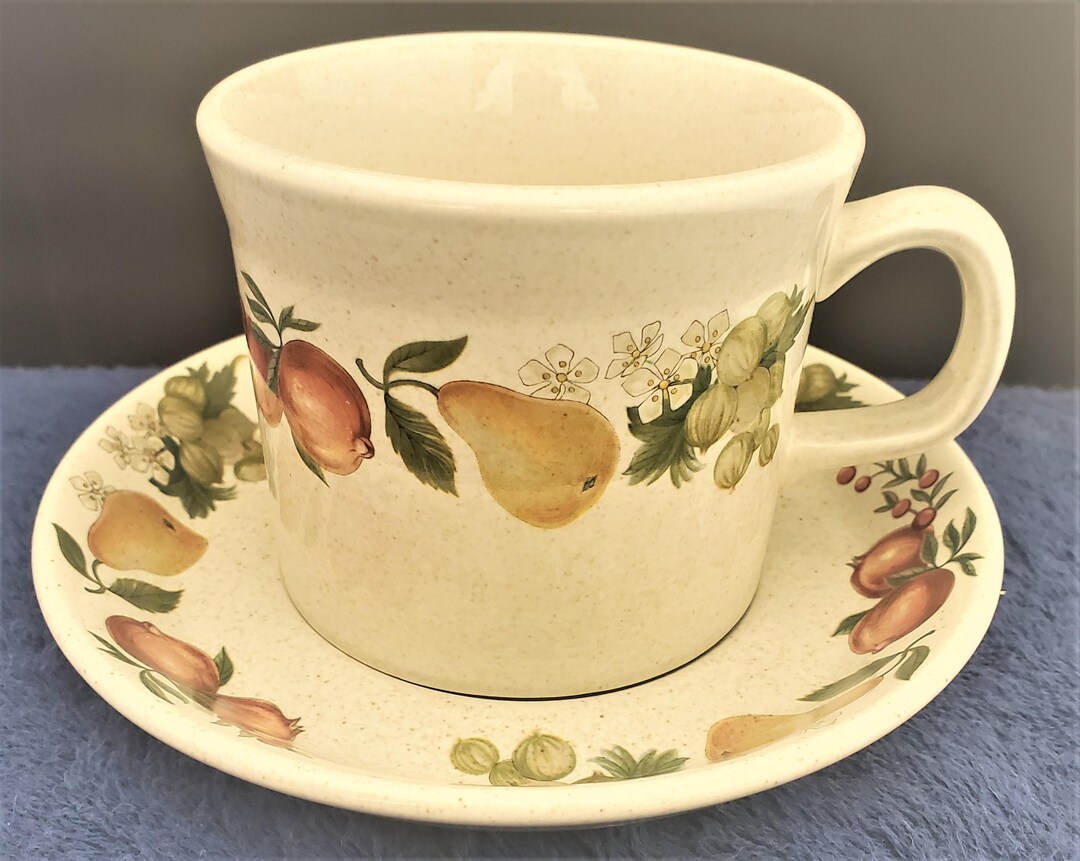 Set of 7 Wedgwood Quince Cups & Saucers - Etsy