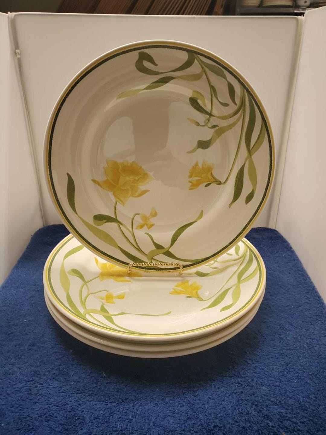 Set of 3 Franciscan Daffodil (greenhouse) Salad Plates LK - Etsy