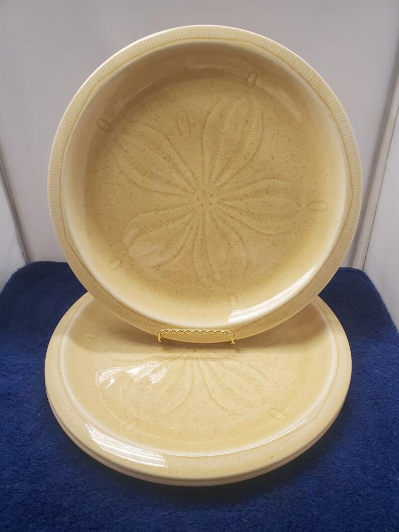 Set of 2 Franciscan Sea Sculptures White the Sand Dollar Salad Plates ...