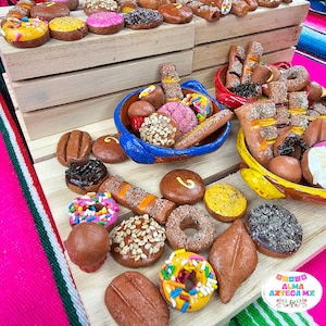 Mini Mexican Ofrenda Food Sweet Bread Pan Dulce / Miniaturas De Barro ...