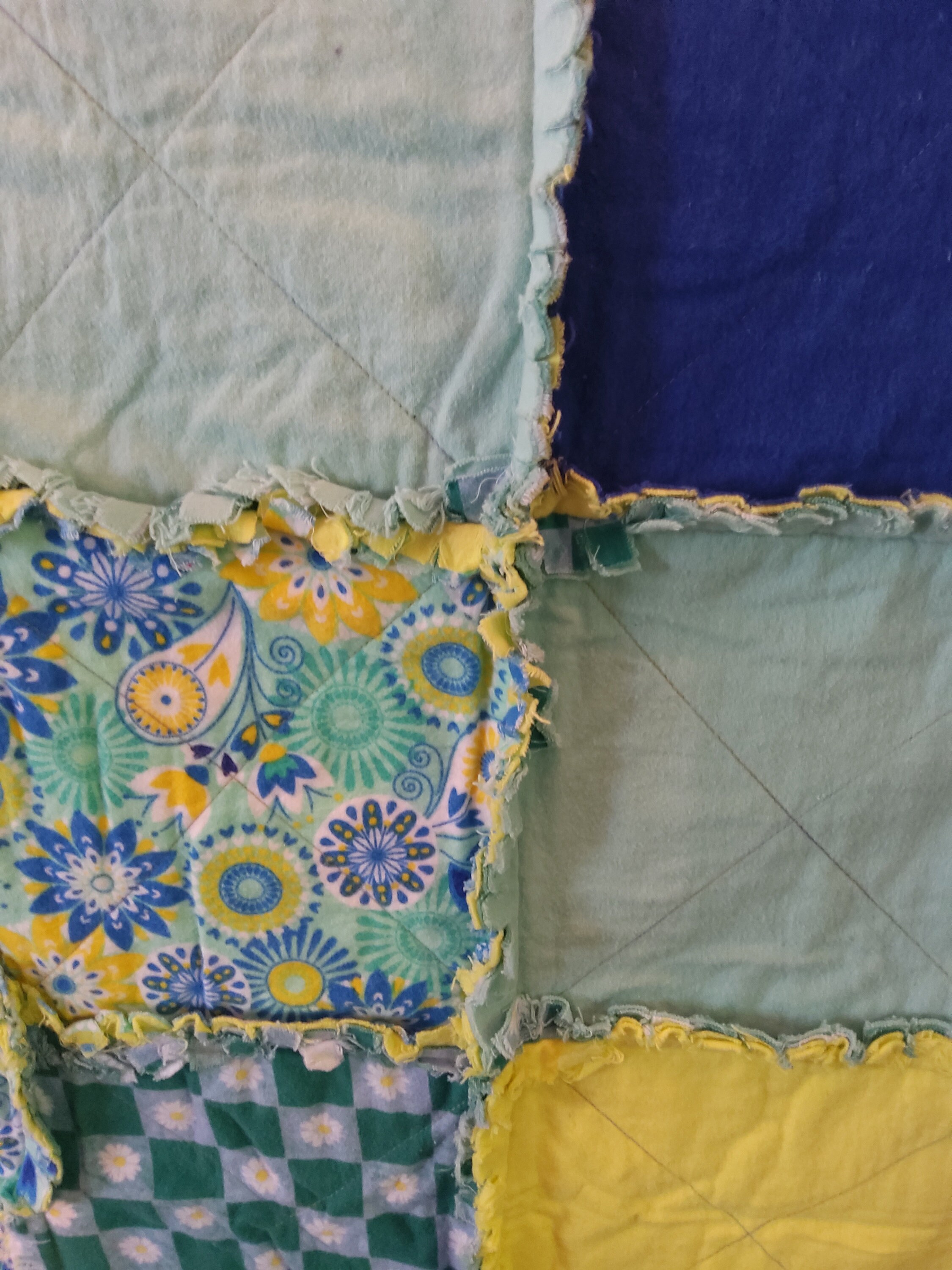 Floral Rag Quilt - Etsy