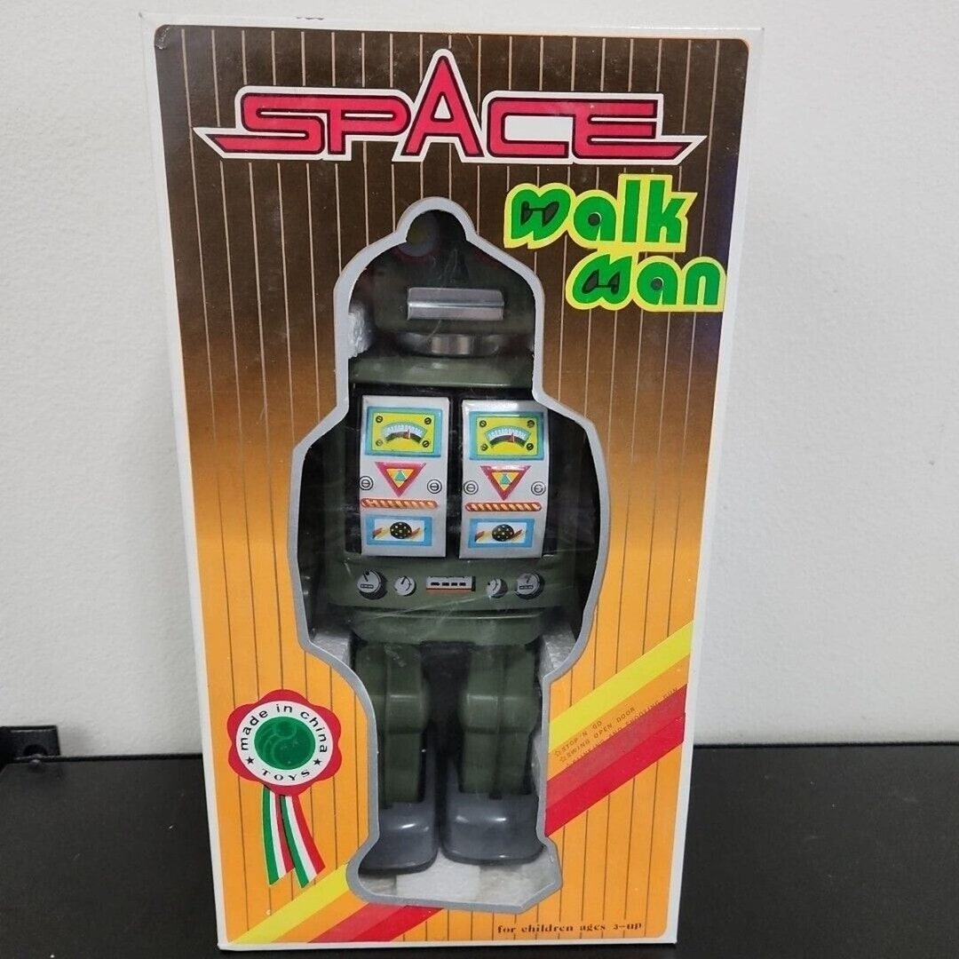 VTG Star Strider Space Walk Man Robot Battery OP ME100 F Toy Robot ...