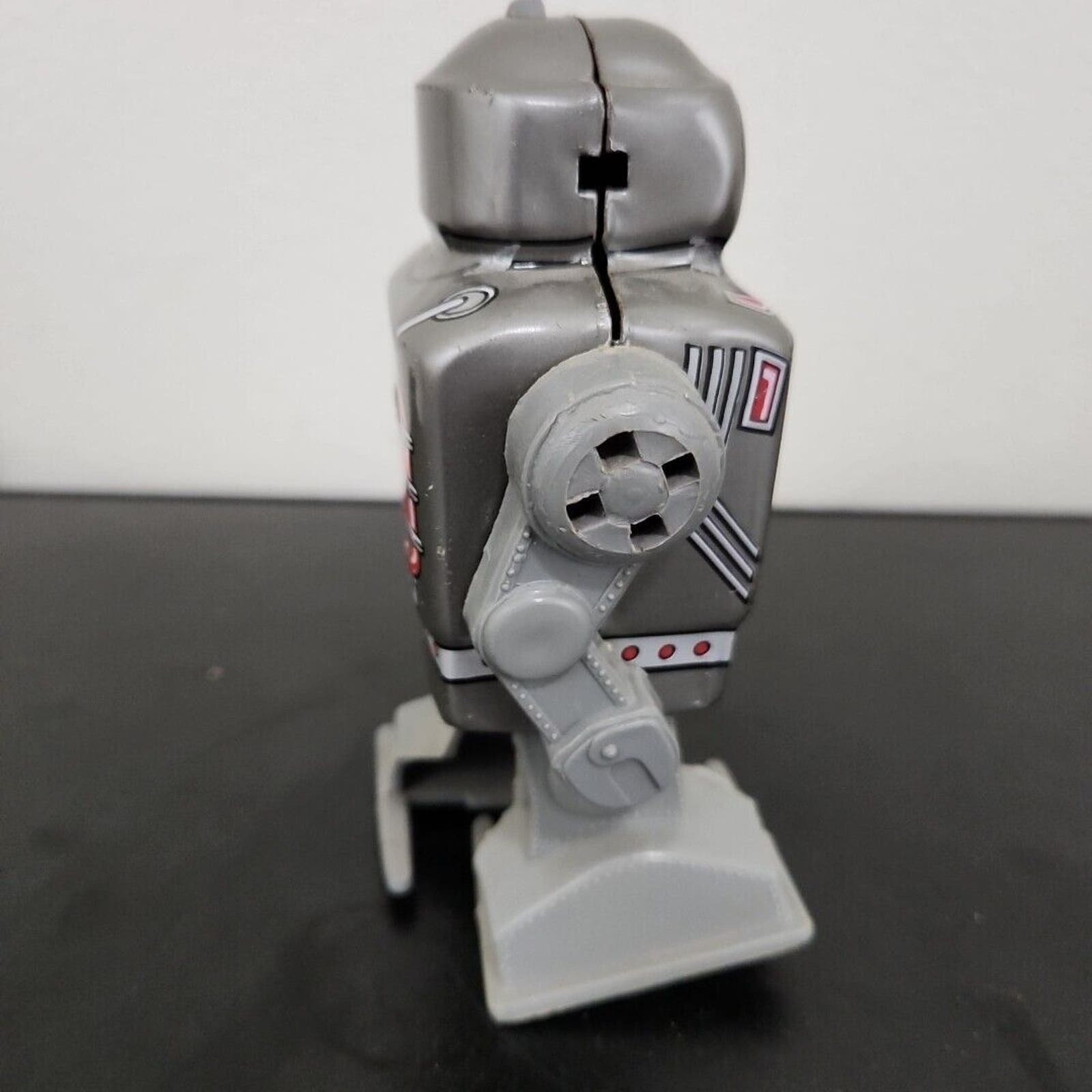 Captain Robot Vintage Wind up Walking Robot Toy MTU Korea Tin Toy Works ...