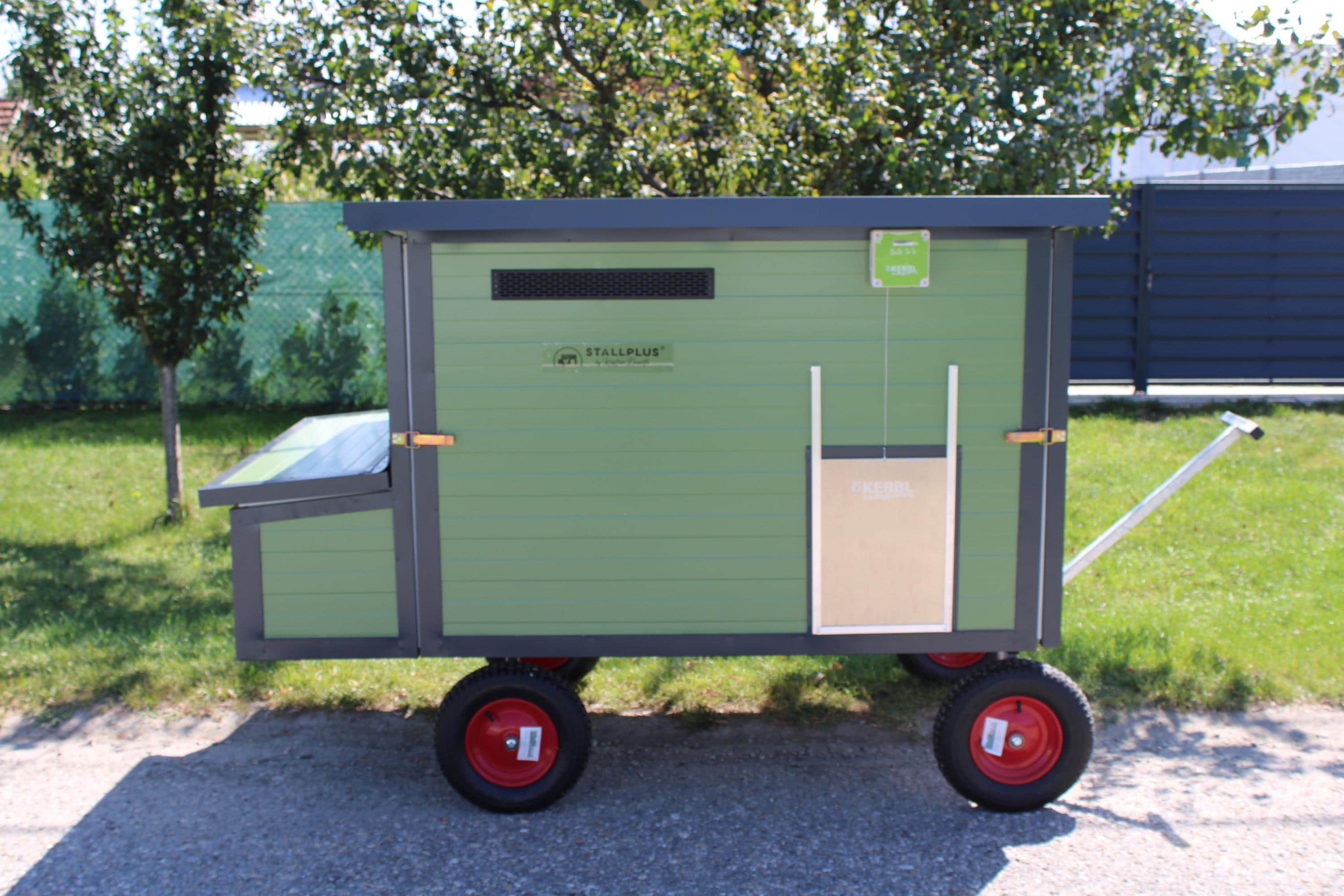 Hühnerstall Rica – 4 Räder (Variante H1, isoliert & winterfest) - Etsy.de