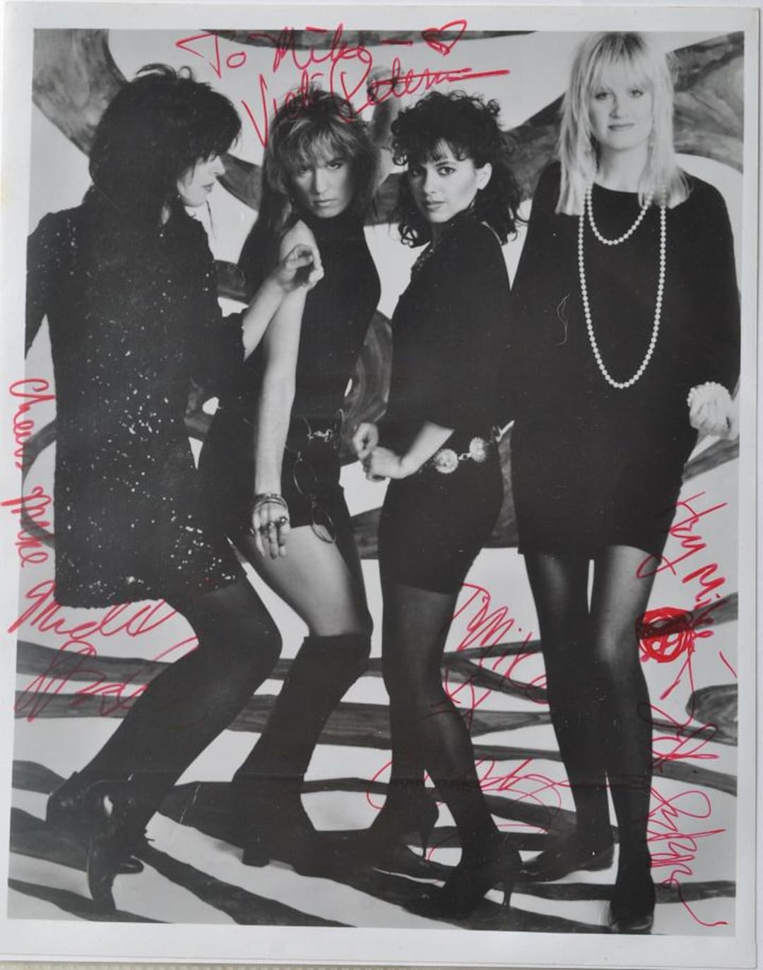 THE BANGLES Signed Photo X4 – Susanna Hoffs, Debbie Peterson, Vicki ...