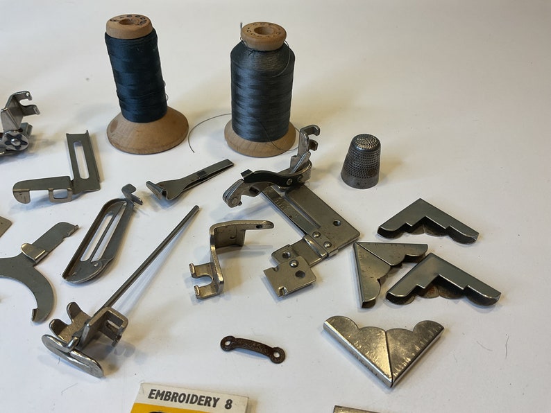 Vintage Singer Accessories With Needles 60 - Etsy