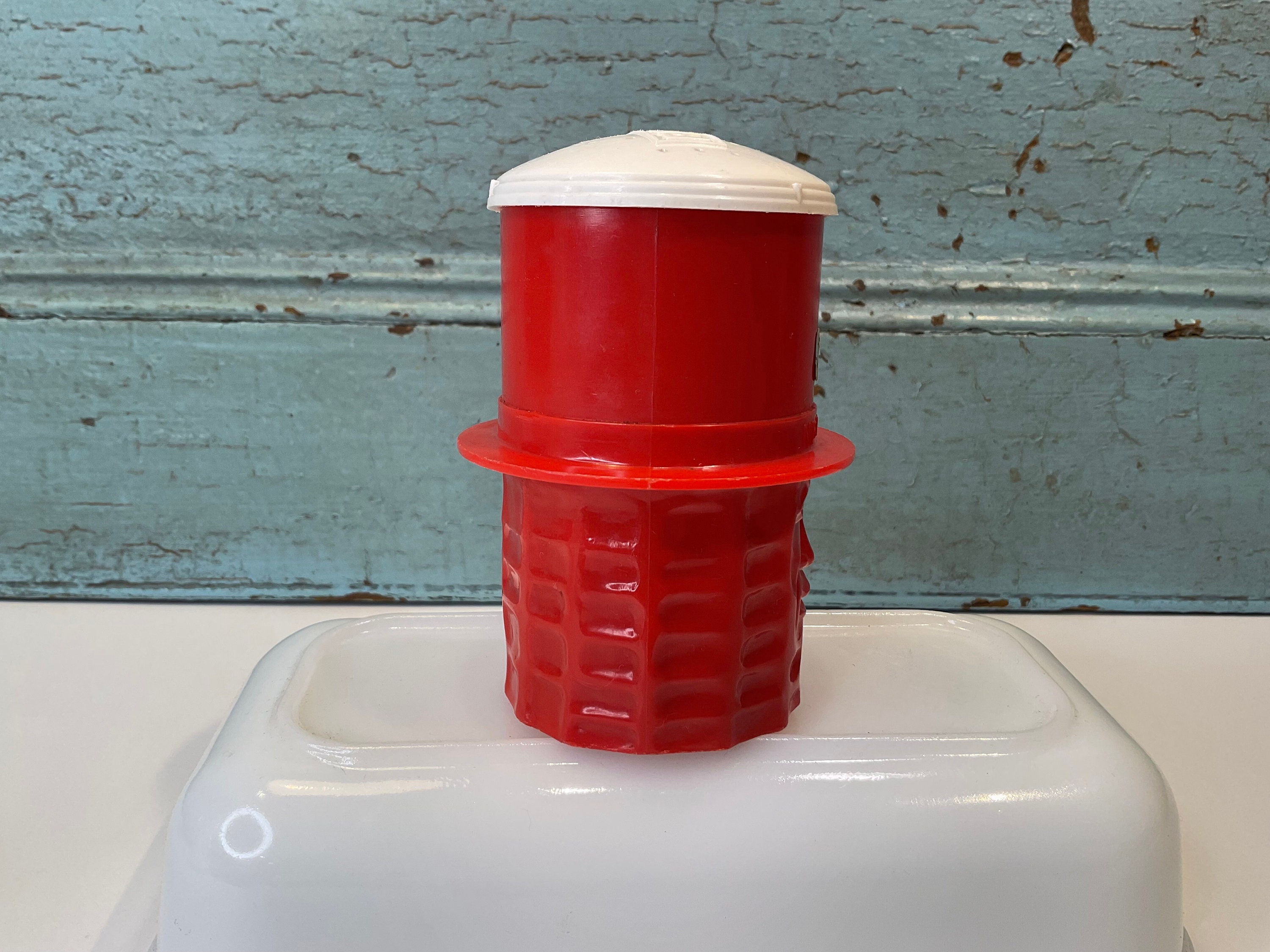 Vintage Planters Peanuts Mr.peanut Red Plastic Pepper 50’ - Etsy