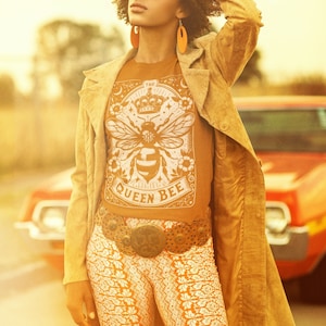 The Queen Bee Tarot Card SVG PNG, Witchy Vibes Sublimation Design, Celestial Bees Tarot Gothic T ...