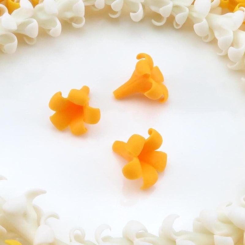 Yellow Fake Flower Lei - Etsy