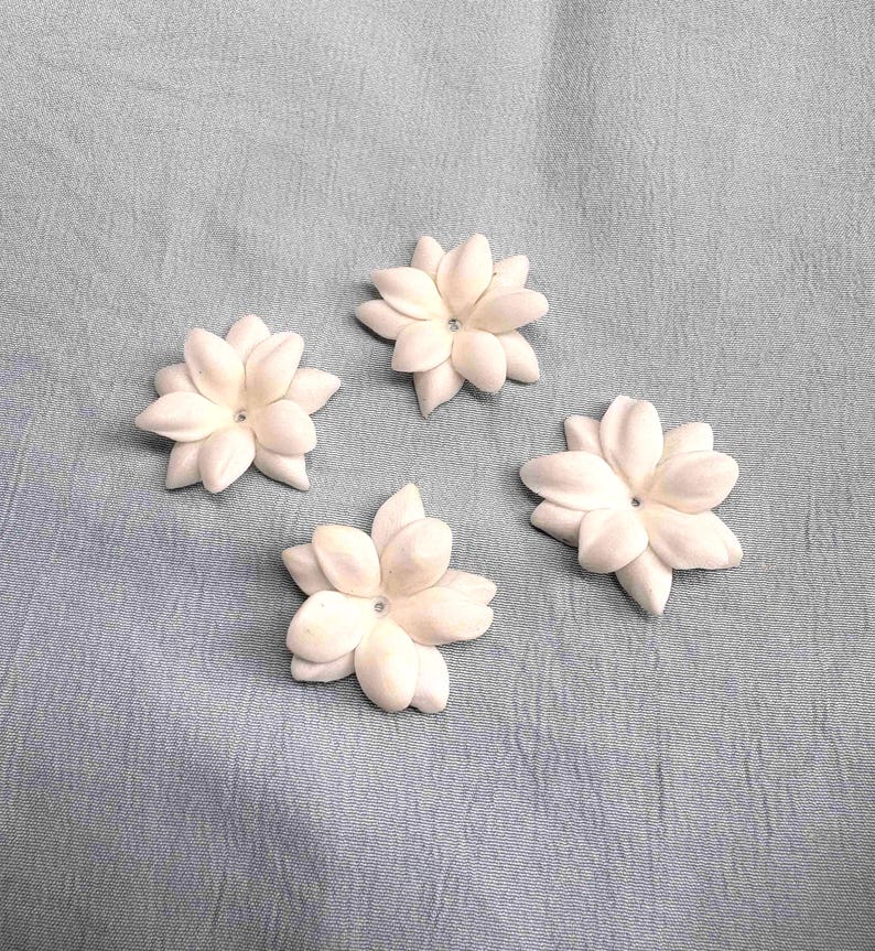 Pikake Flowers for Lei Making - Handcrafted White Stemless Flowers ...