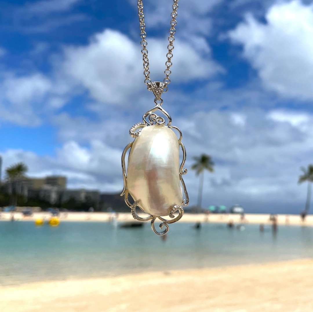 White Seashell Necklace - Mother of Pearl, Polished Smooth, Island ...
