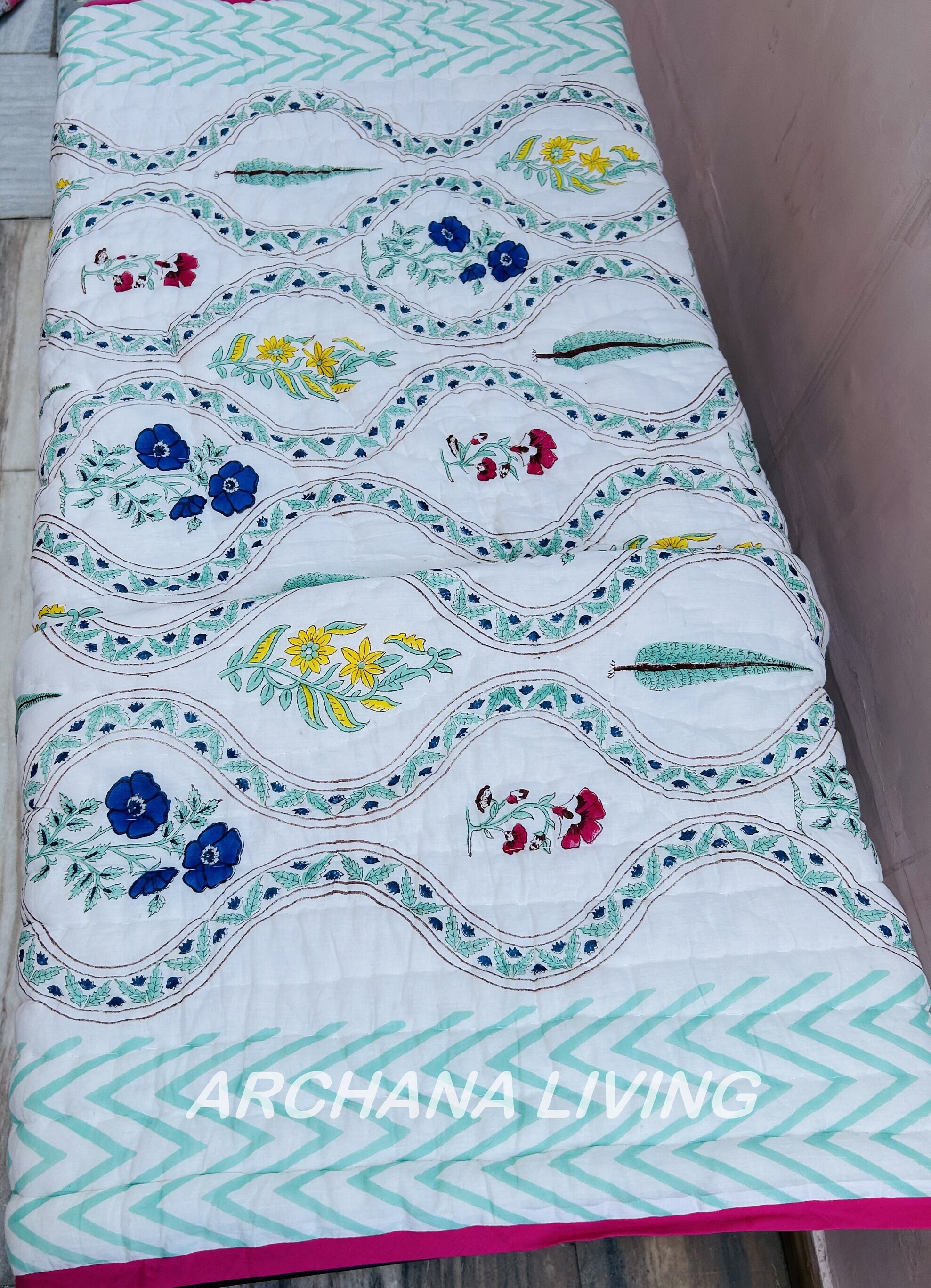 Hand Block Print Quilt Floral Dark Base, Soft Quality Quilt Ultra Warm ...