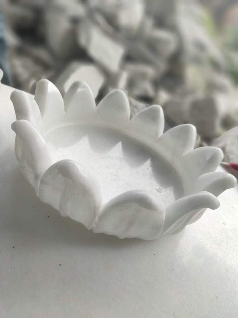 White Marble Lotus Bowl - Etsy