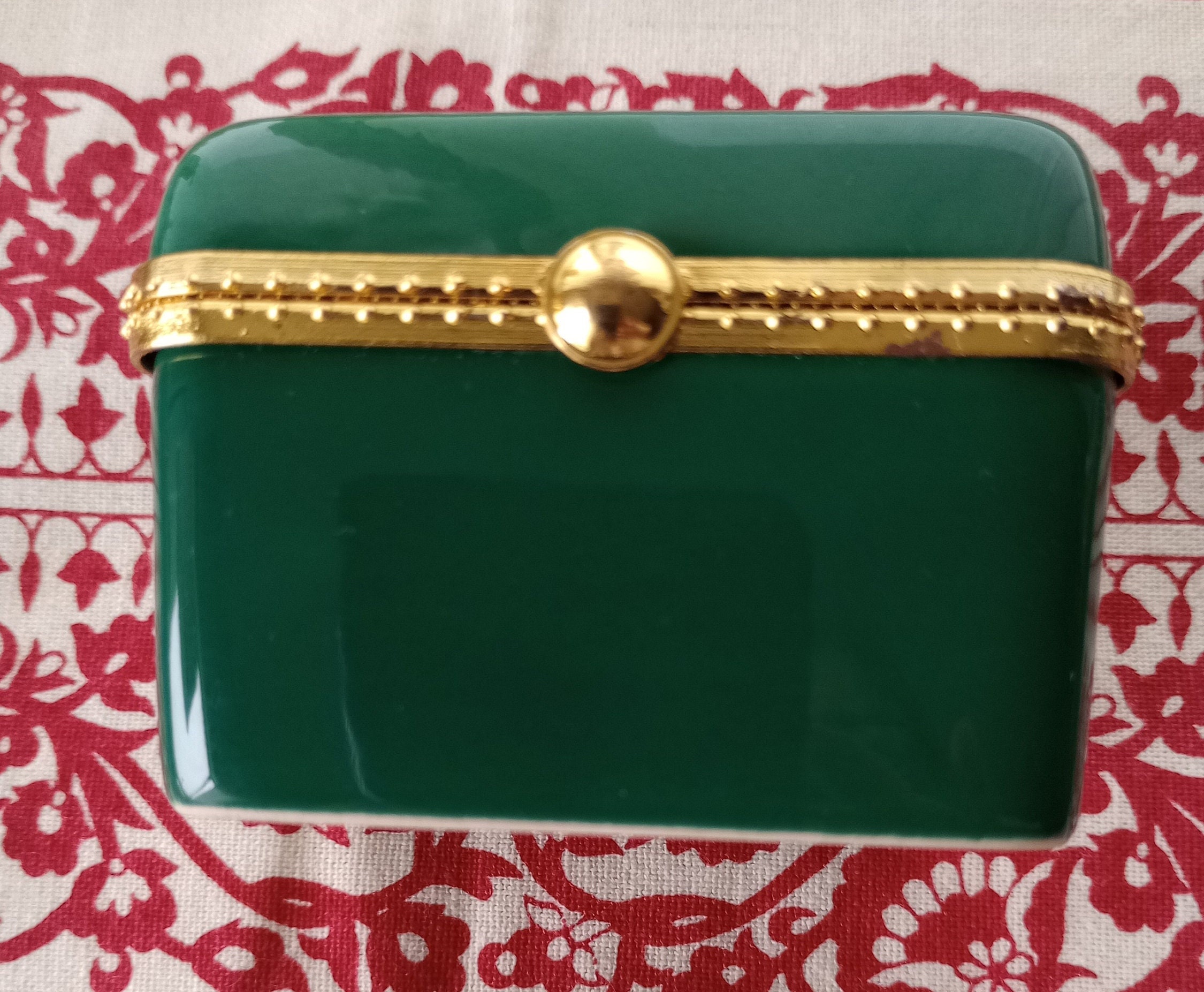 Christmas Music Box Green Enameled Porcelain Santa Image Jingle Bells ...