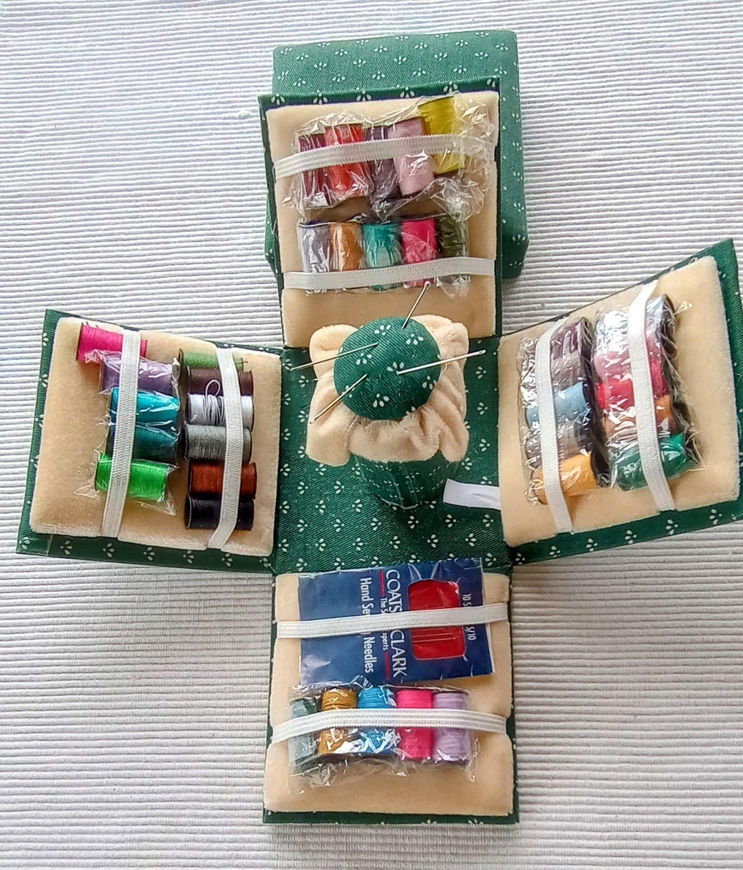 Sewing Kit Vintage Singer Fold-up Box Fabric Thread Scissors Needles ...