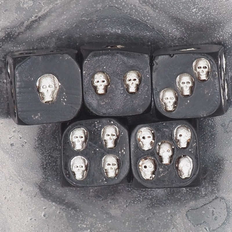 Purple Skull D6 - Etsy UK