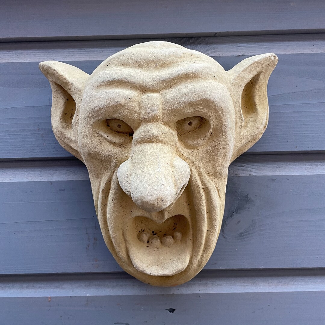Plain Memento Mori / Medieval Style Sculpture / Gothic Church Big Ear ...