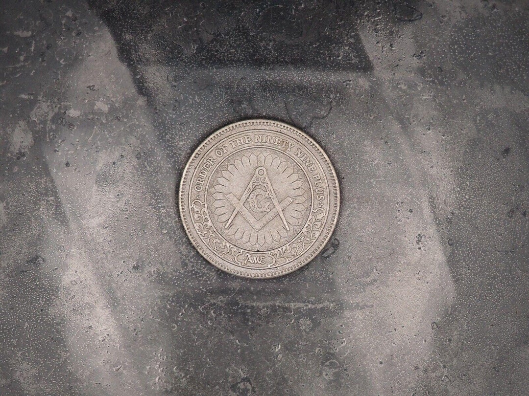 Hand Struck Silver Plated Coin: the Knights Hospitaller - Masonic ...