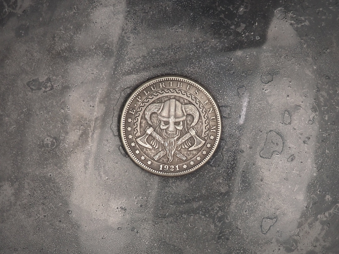 Hand Struck Viking Skull & Warrior Axes - Valhalla - U.S.A. Morgan ...