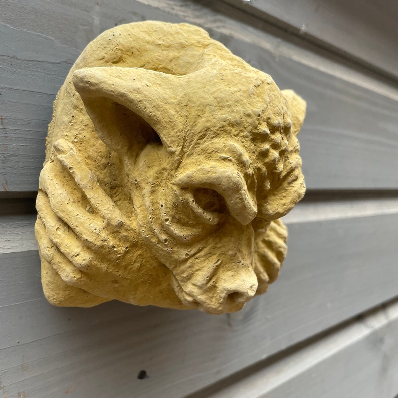 Plain Memento Mori / Medieval Style Sculpture / Gothic Church Gargoyle ...
