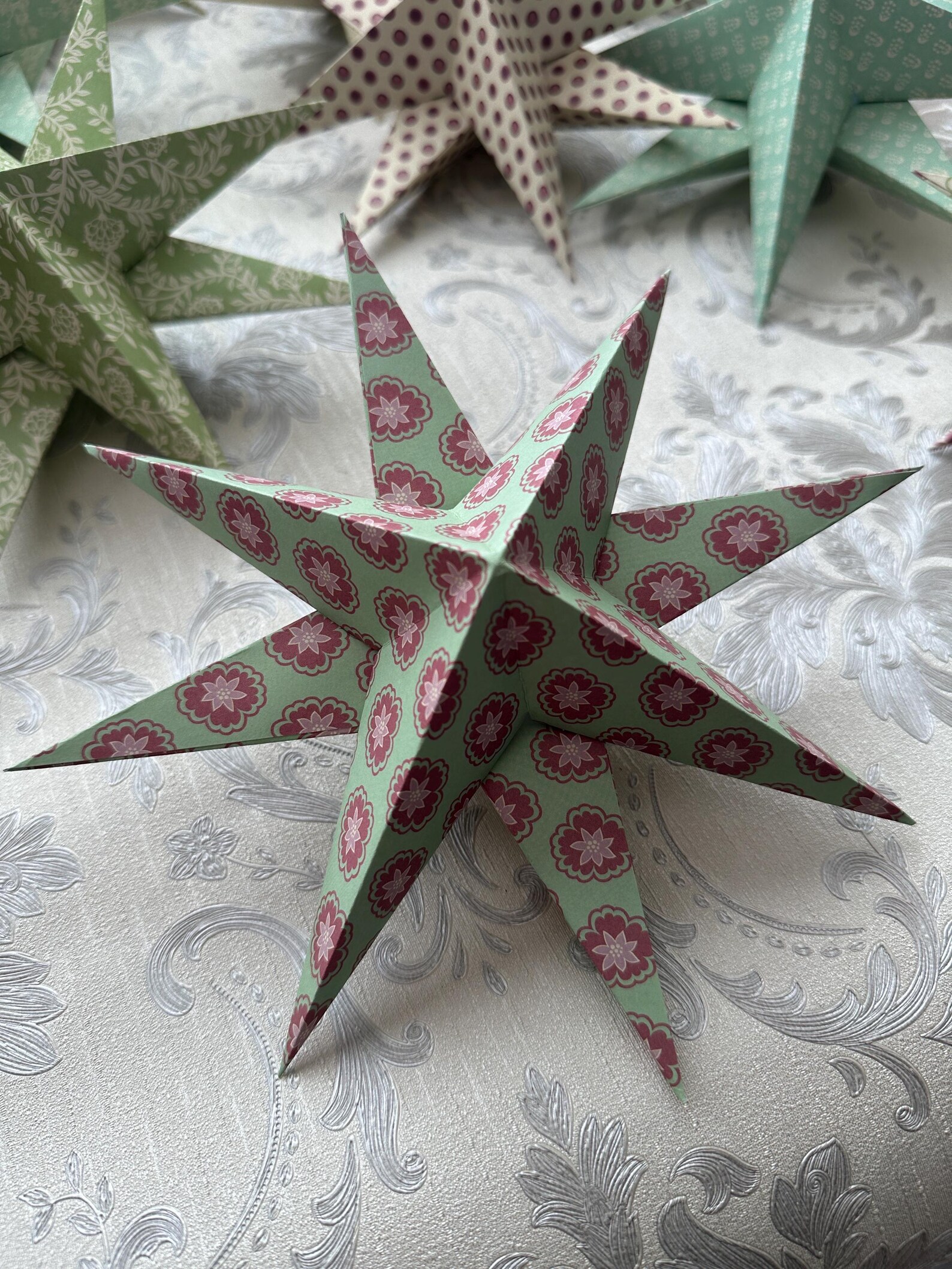 Paper Stars Hanging Christmas Decoration: 3D Origami Stars (21cm) - Etsy