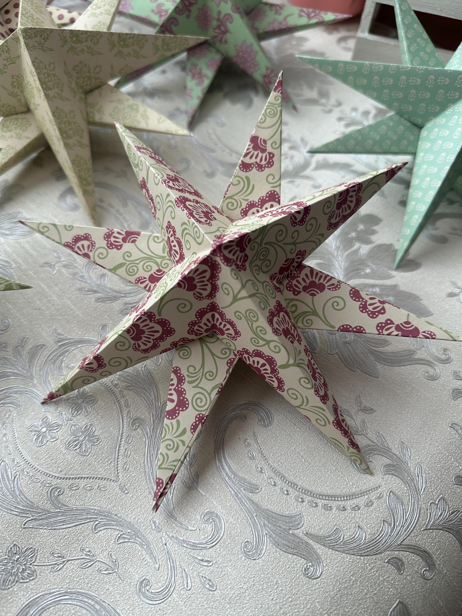 Paper Stars Hanging Christmas Decoration: 3D Origami Stars (21cm) - Etsy